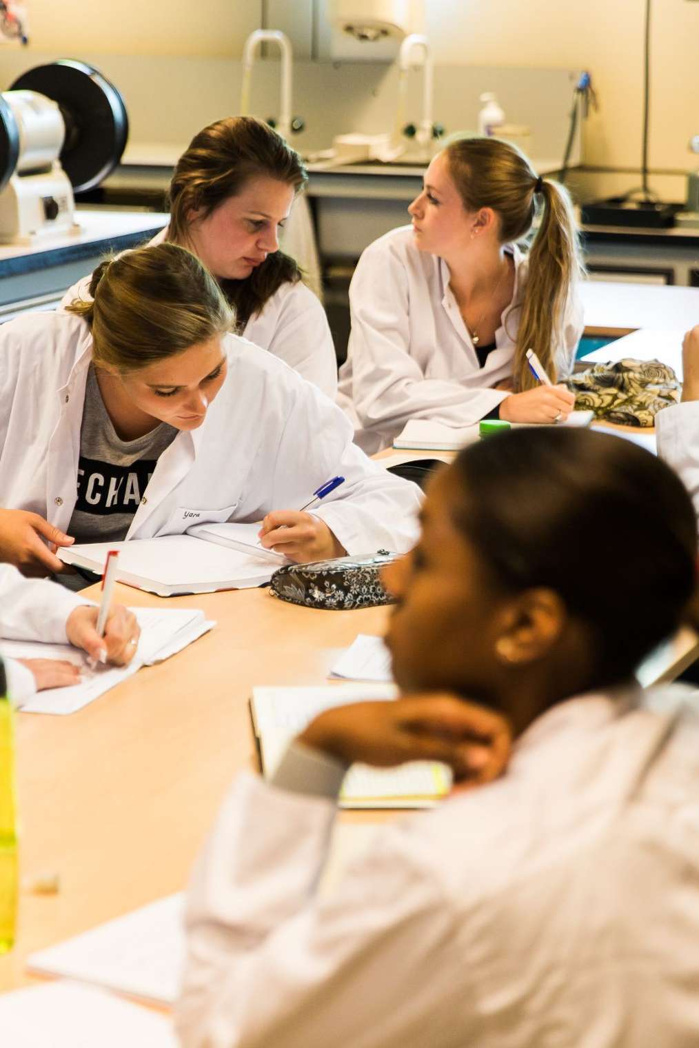 Wat kun je er mee | banen, doorstuderen | Forensisch Onderzoek | HvA