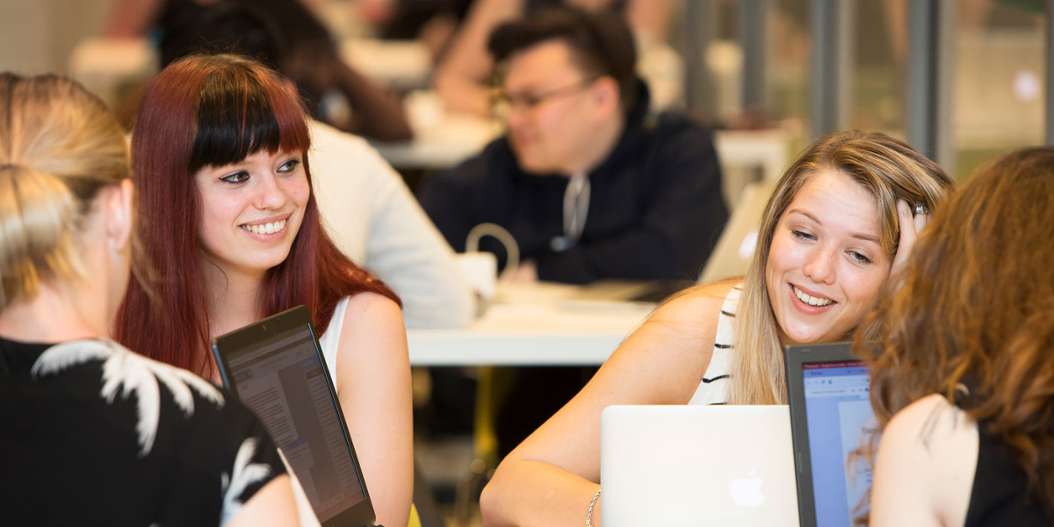 Hoe vind je woonruimte in Amsterdam? | Naast je opleiding | HvA