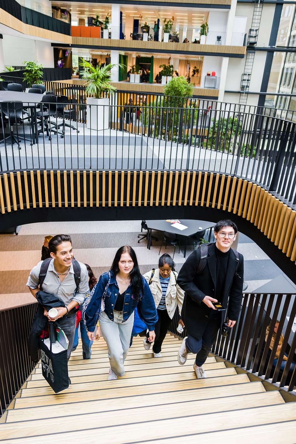 Schrijf je in voor Engineering: Elektrotechniek | HvA