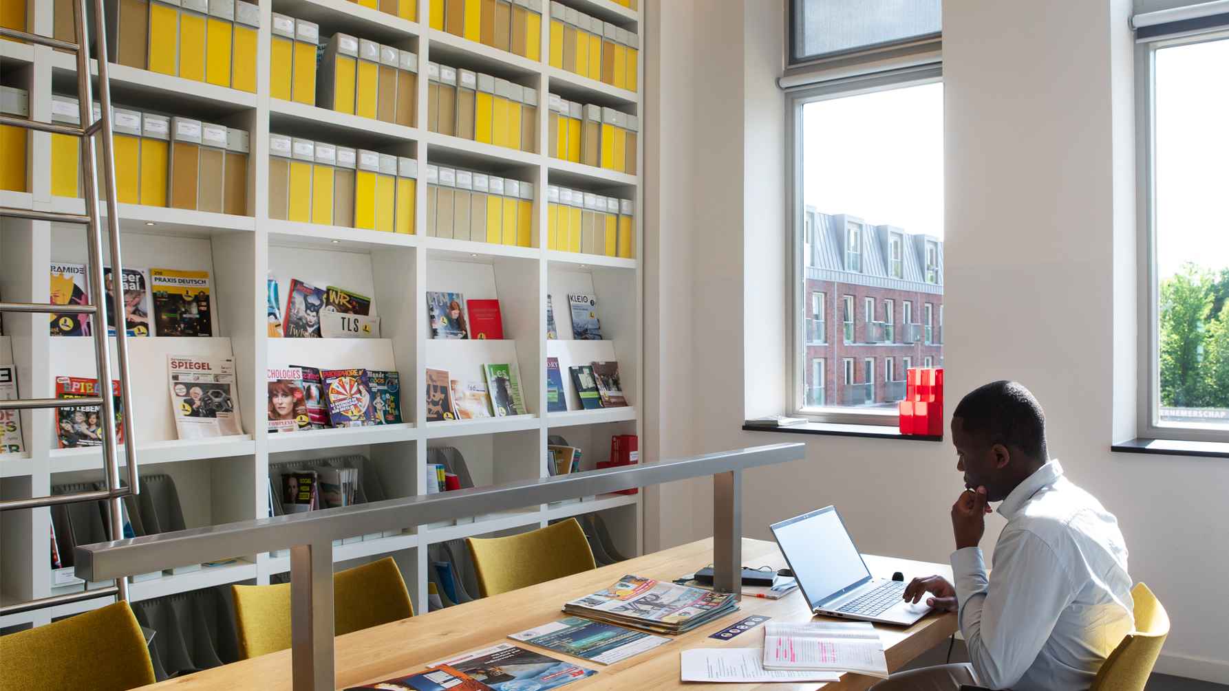 Bibliotheek | brengt kennis verder | HvA